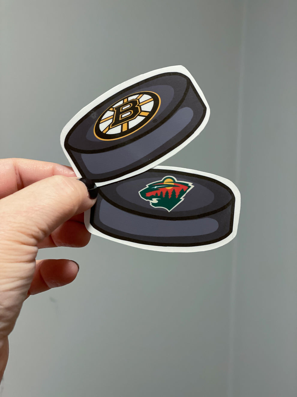 NHL Hockey Puck with Team Logo Vinyl Sticker – Stone Donut Design